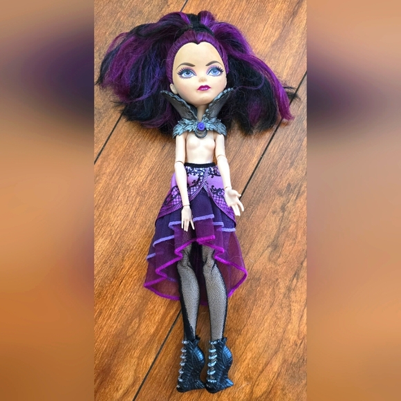 Ever After High | Toys | Ever After High Queen Raven Doll Descendants ...